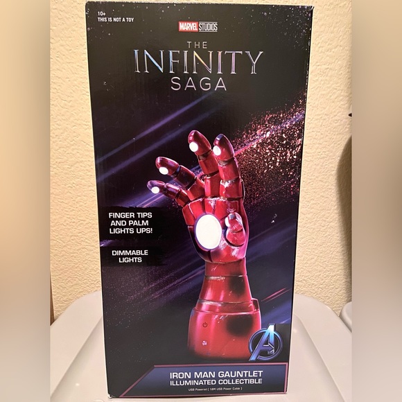 Marvel | Accents | Infinity Saga Marvel Iron Man Gauntlet Illuminated ...